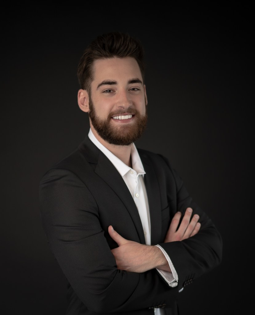 Headshots – Laura Goebel Photography